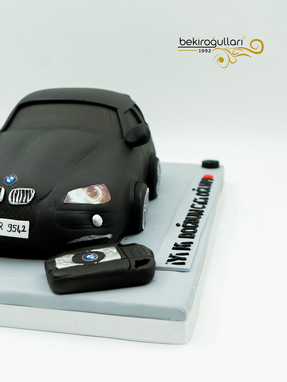Bmw Model Araba Pasta